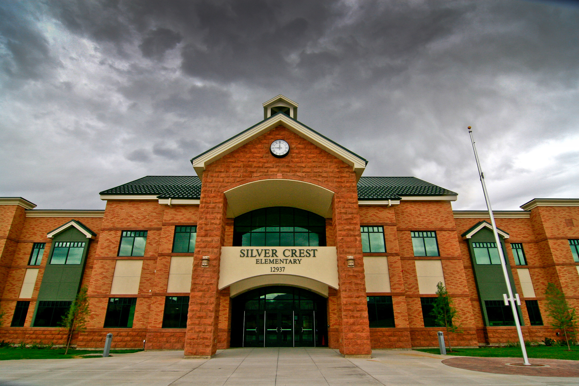 Silver Crest Elementary - Mahas Construction Inc.